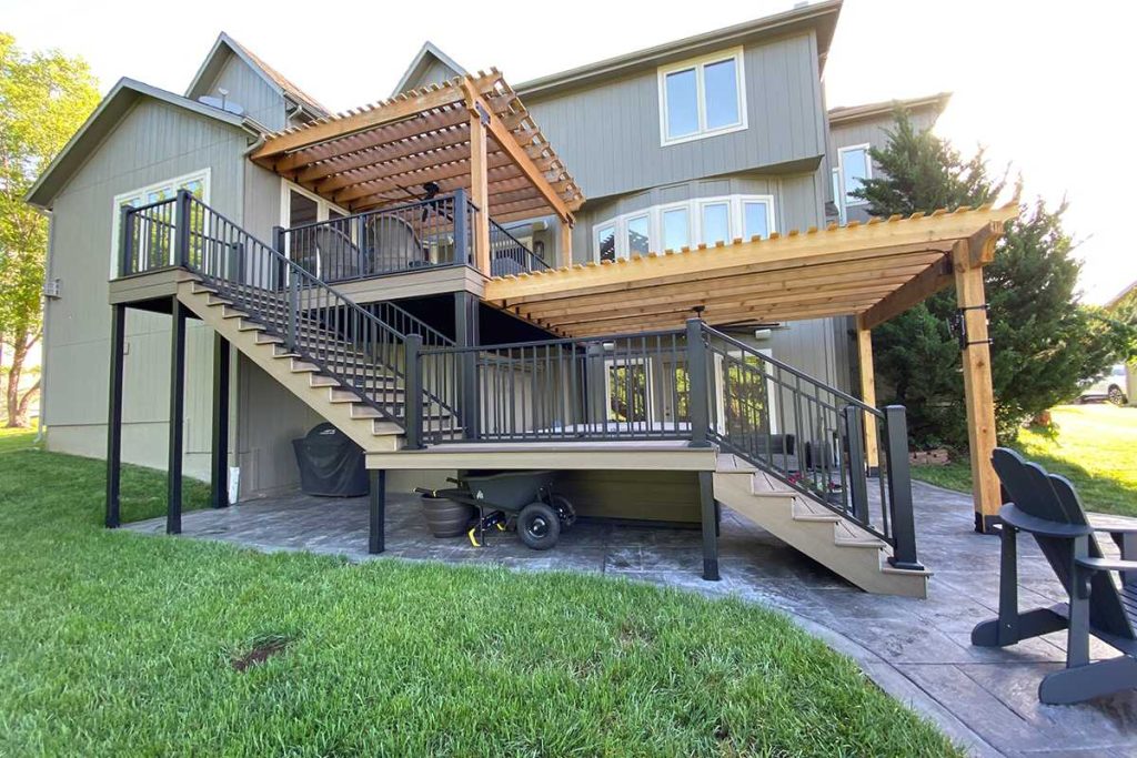 DW Elite Decks Earns Deckorators’ First Certified Pro Spotlight