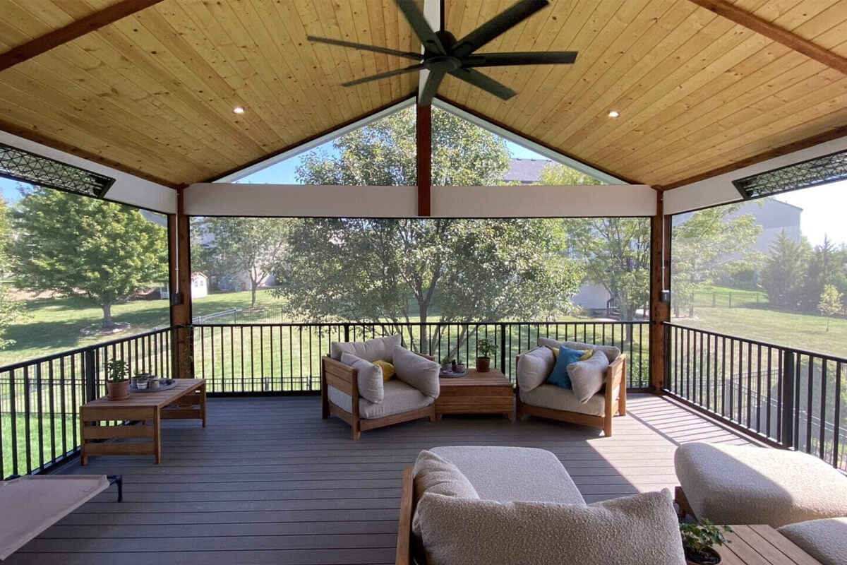 How to Turn Your Deck into a Sweet Work‑From-Home Station